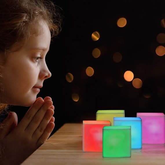4 Colour Changing LED Mood Blocks – Playinc
